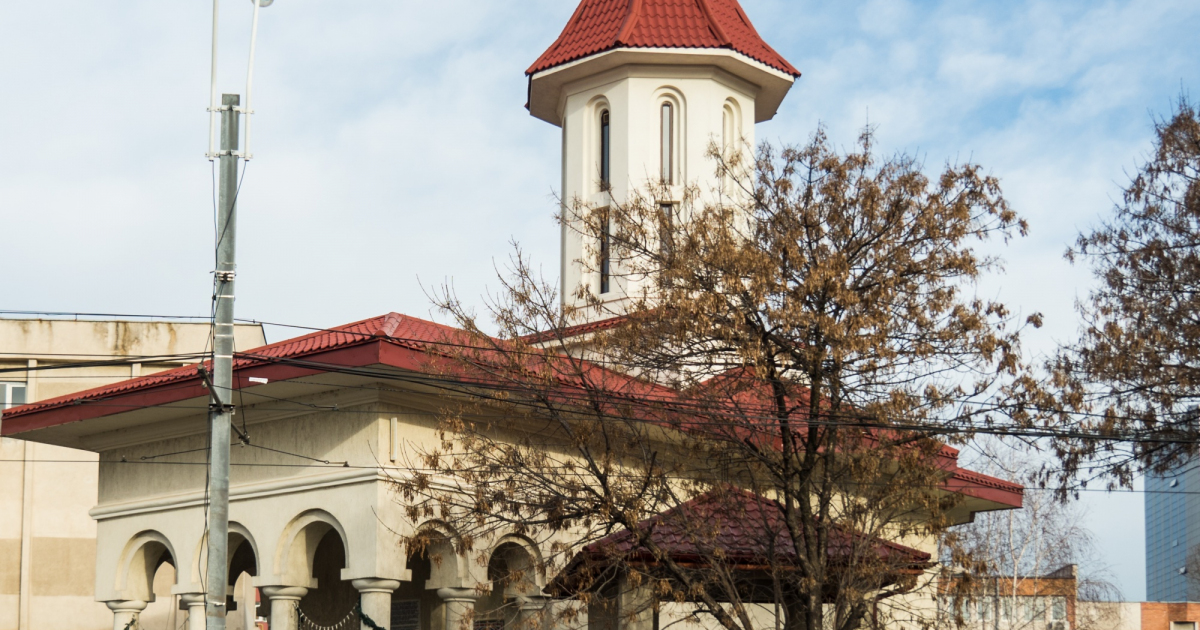 Biserica „Sfântul Mare Mucenic Gheorghe” și „Sfântul Ierarh Iosif cel ... Biserica „Sfântul Mare Mucenic Gheorghe” și „Sfântul Ierarh Iosif cel ...