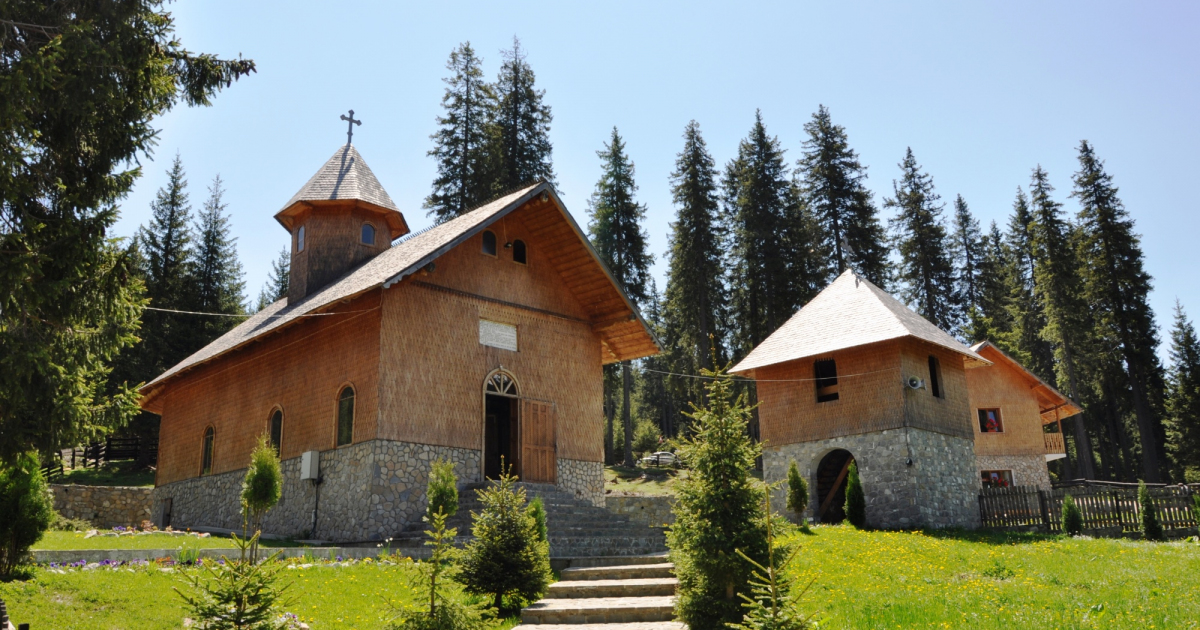 Schitul Peștera Ialomiței